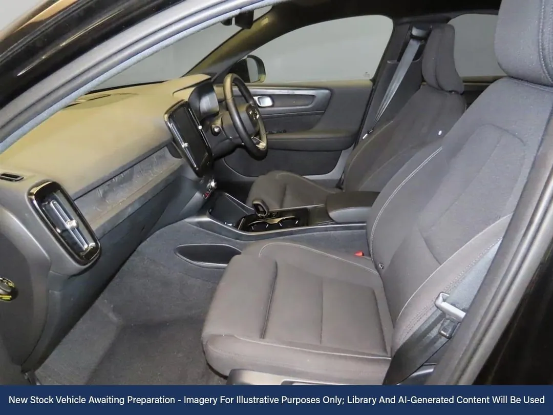 Volvo C40 Recharge 69kWh Core SUV 5dr Electric Auto (231 ps)