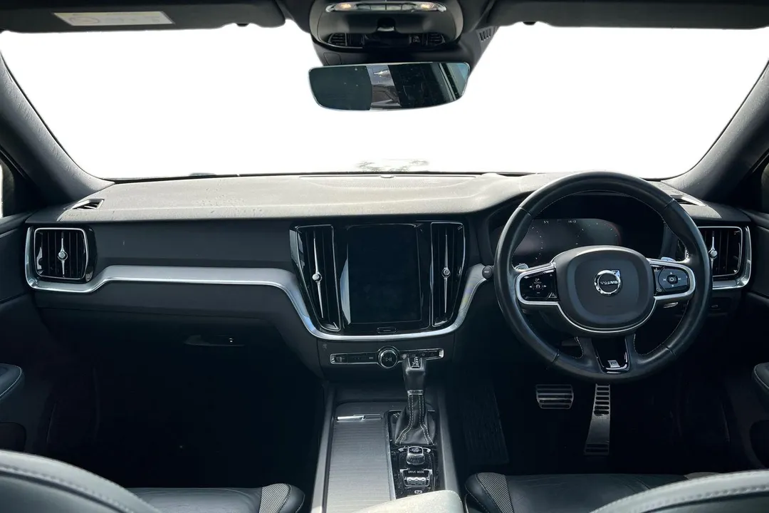 KP20BSX Volvo V60 2.0 D4 [190] R DESIGN Pro 5dr Auto in stock