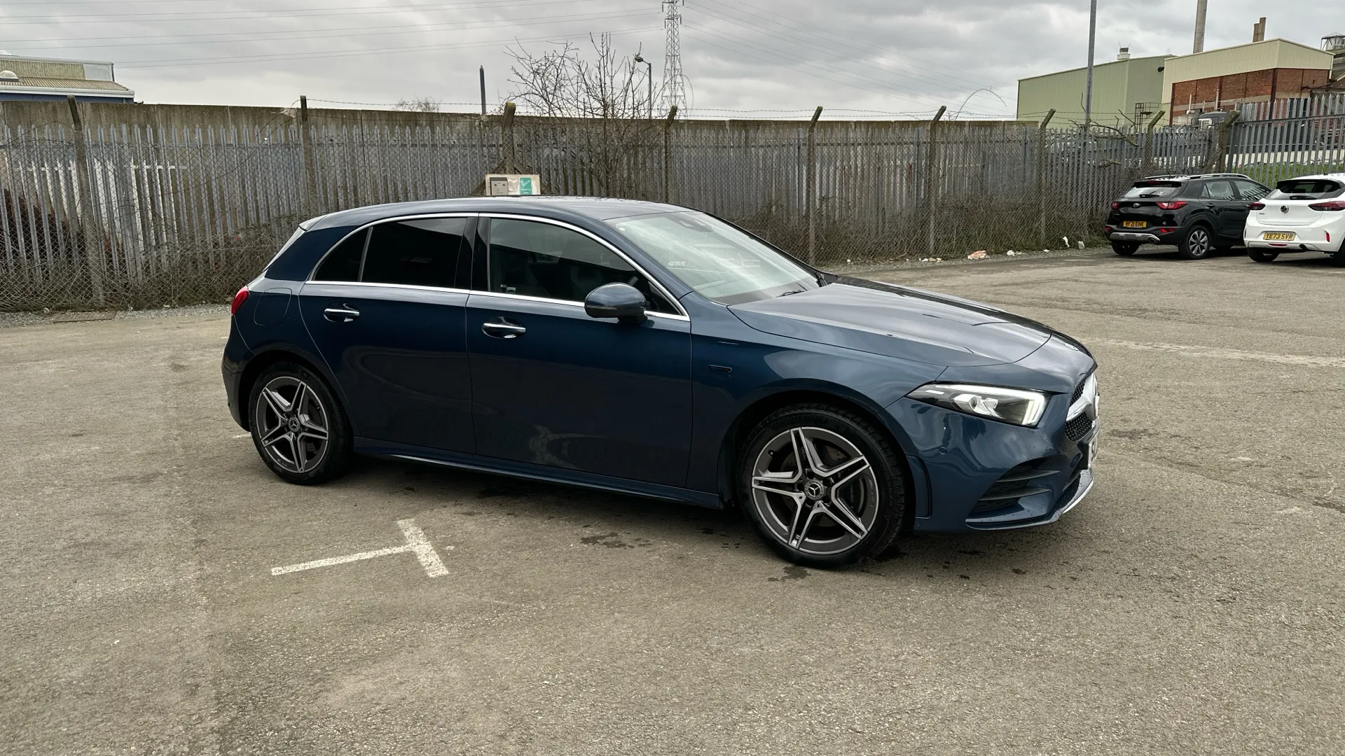 MERCEDES-BENZ A CLASS A250e AMG Line Premium Auto