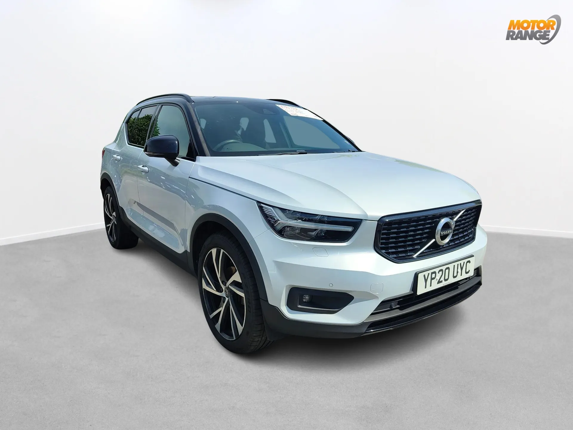 VOLVO XC40 2.0 D3 R DESIGN Pro 5dr