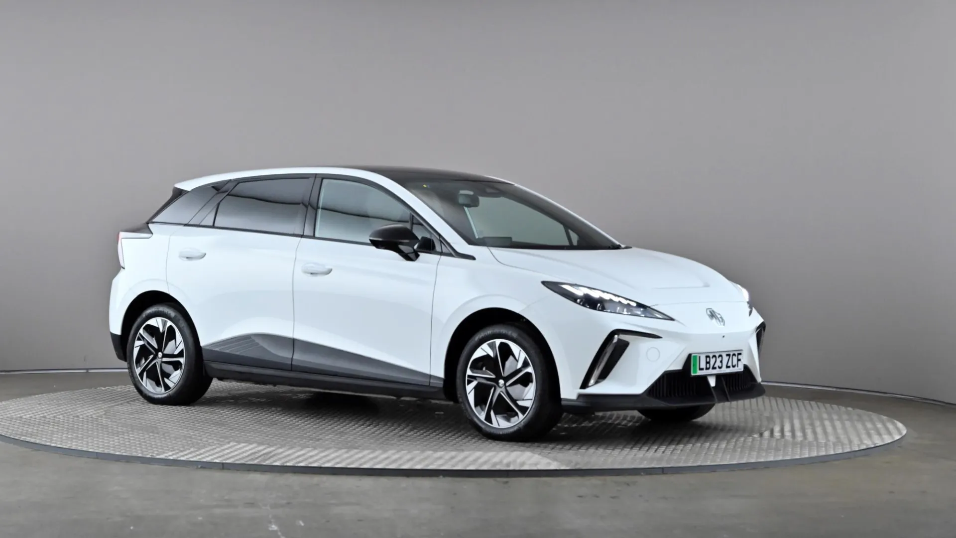 MG MOTOR UK MG4 150kW Trophy EV Long Range 64kWh Auto