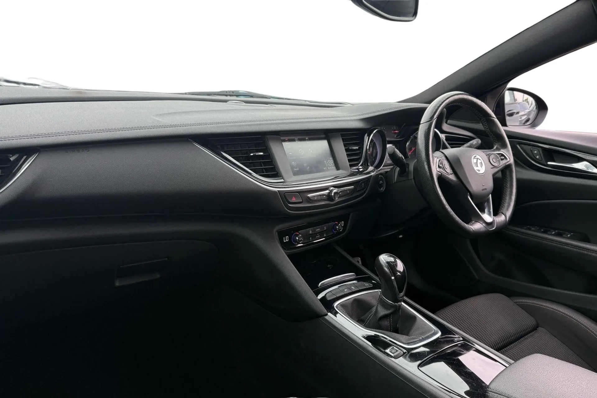 SC68MEV Vauxhall Insignia 2.0 Turbo D SRi Vx-line Nav 5dr in stock