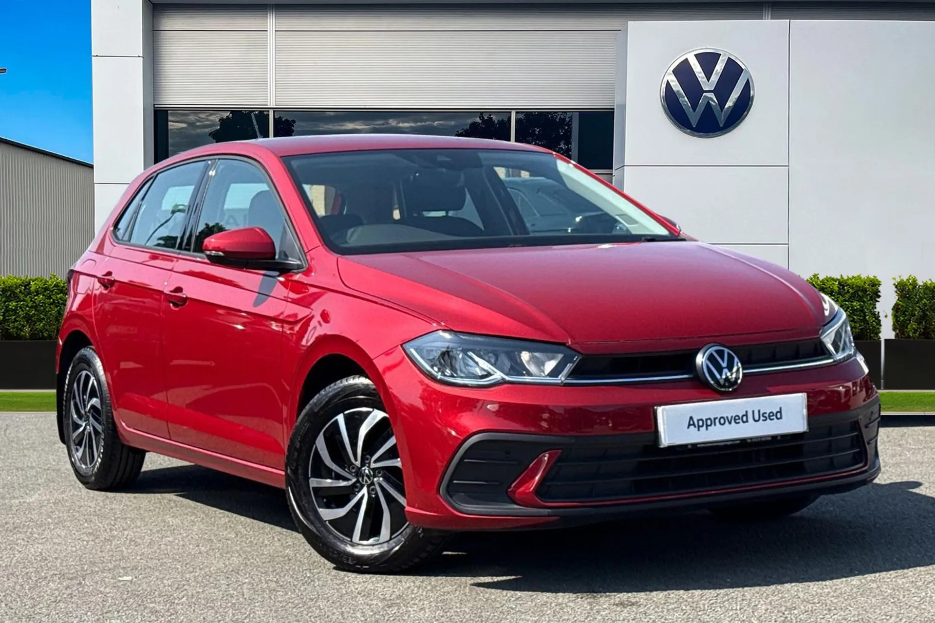 DE72VTL Volkswagen Polo 1.0 TSI 95PS Life 5dr ⭐Front and rear parking ...