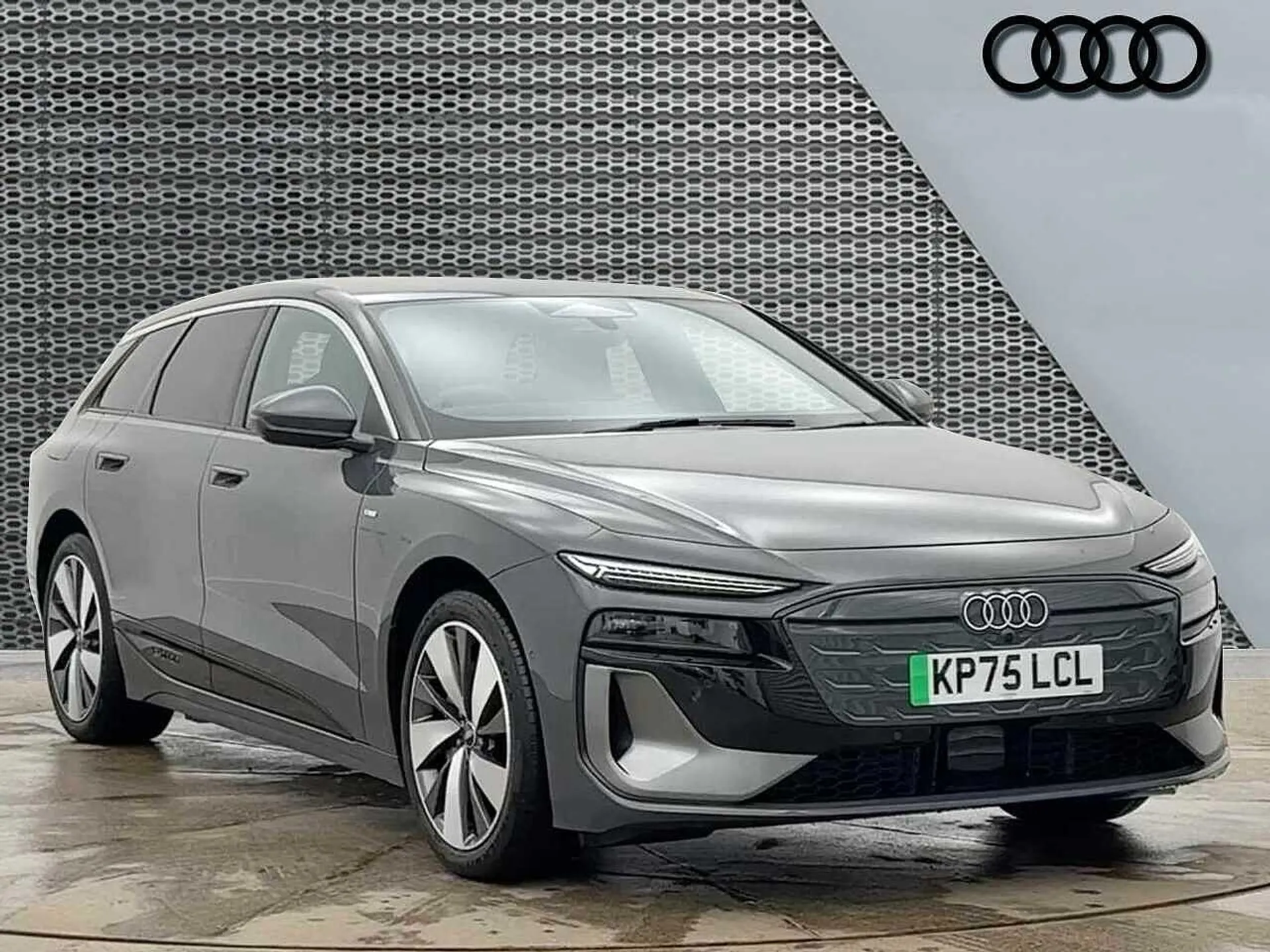 KP75LCL Audi A6 E-Tron Avant Avant S line e-tron performance 270,00 kW ...