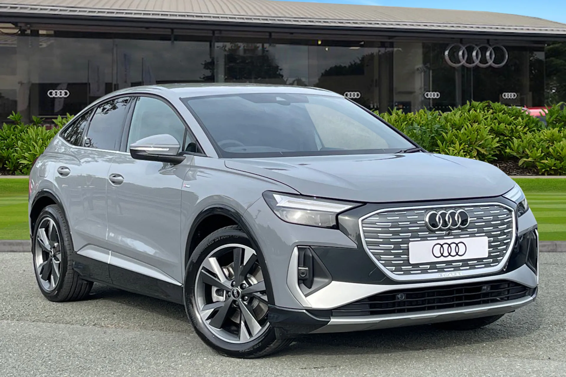 Audi Q4 e-tron 50 S line Sportback Auto quattro 5dr 82kWh in stock at ...