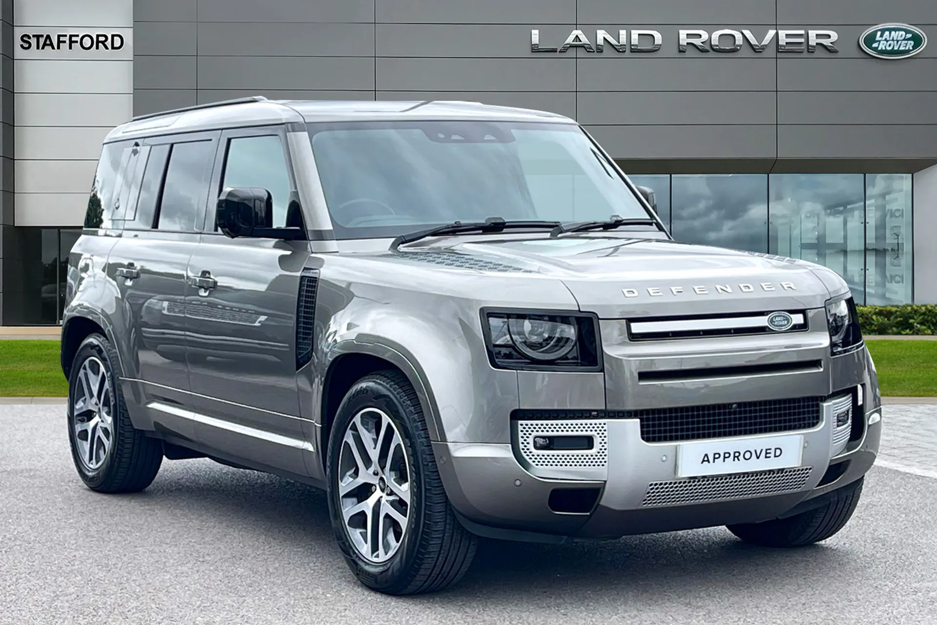 FJ22SMV Land Rover Defender 110 3.0 D250 110 XS Edition in stock at ...