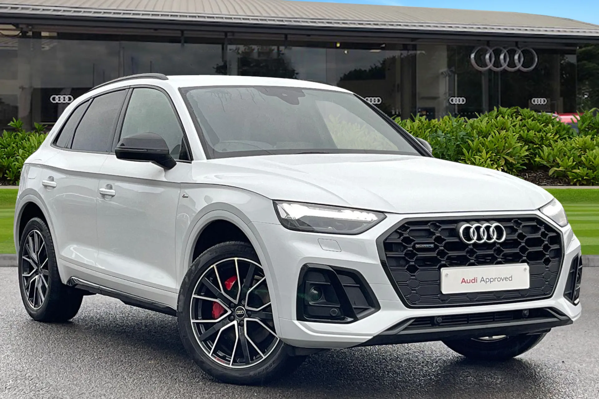 MW22TYB Audi Q5 Edition 1 45 TFSI quattro 265 PS S tronic in stock at Crewe Audi