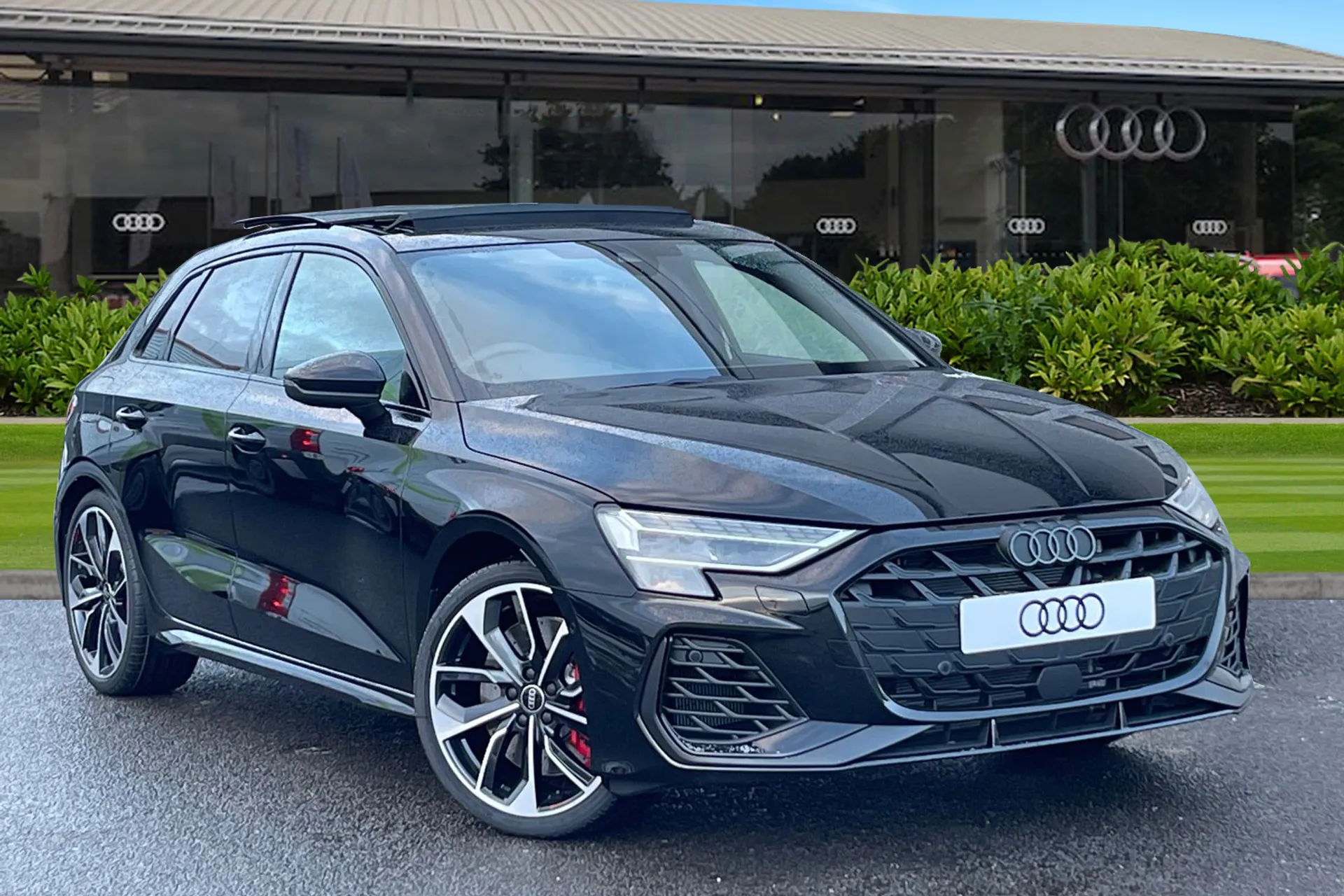 Audi S3 2.0 TFSI Black Edition Sportback S Tronic quattro Euro 6 (s/s ...