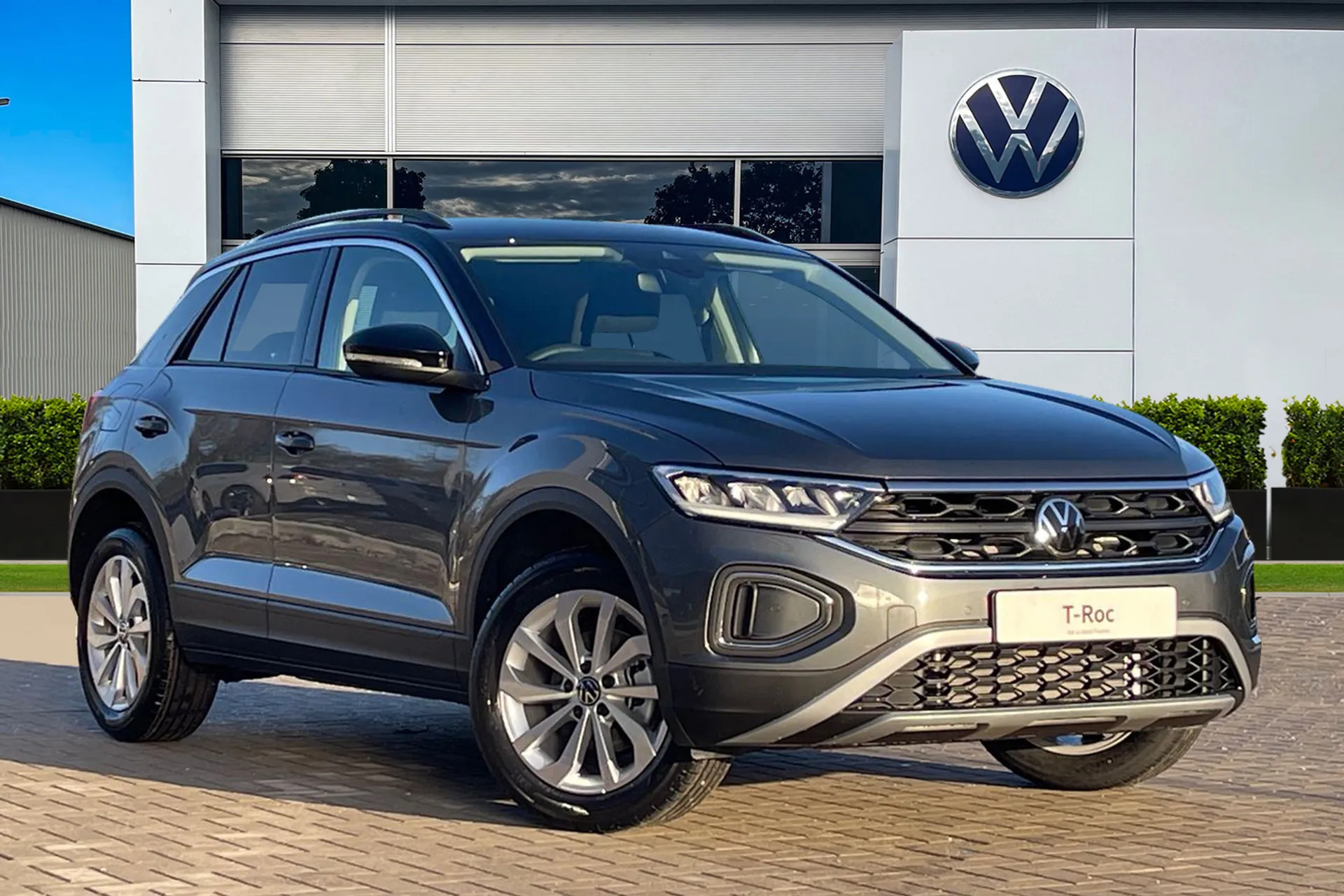 Volkswagen T-Roc 1.5 TSI Match DSG Euro 6 (s/s) 5dr in stock at Crewe Volkswagen