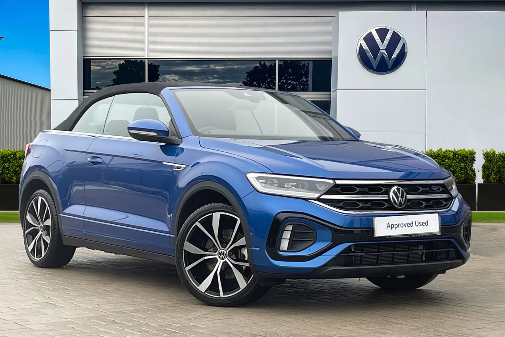 MV74WKU Volkswagen T-Roc Cab Mk1 Facelift 2022 1.5TSI 150PS R-Line DSG ...