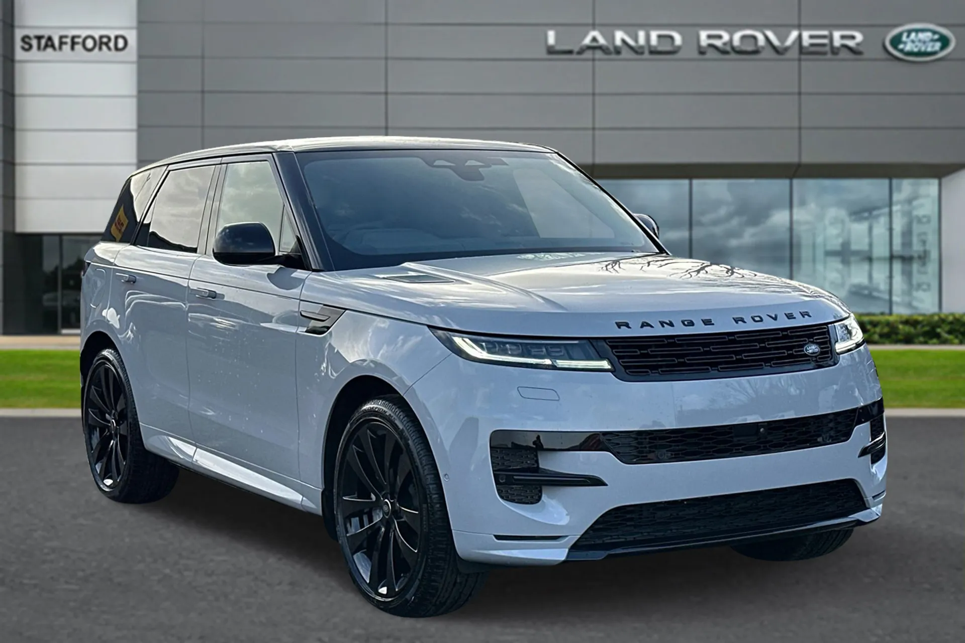 Land Rover Range Rover Sport 3.0 D300 MHEV Dynamic SE Auto 4WD Euro 6 ...