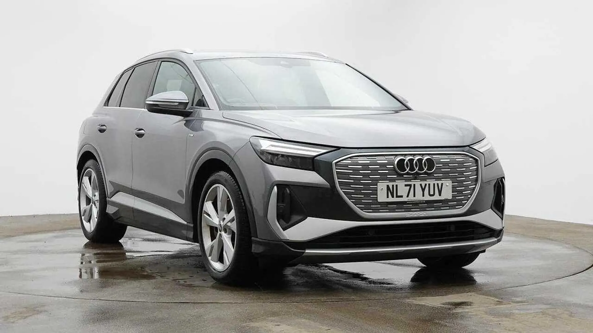 NL71YUV Audi Q4 e-tron Q4 S line 40 e-tron 150,00 kW in stock at Stafford Audi