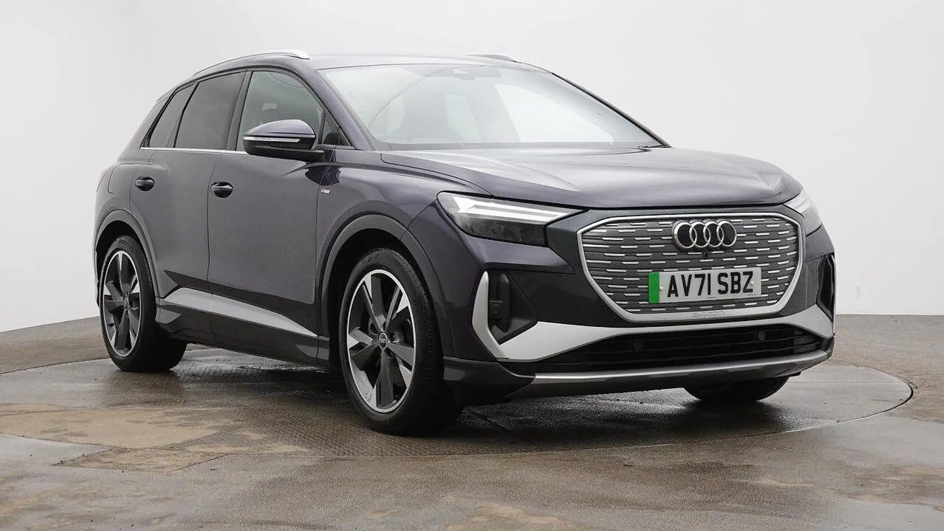 AV71SBZ Audi Q4 e-tron Q4 S line 40 e-tron 150,00 kW in stock at Stafford Audi