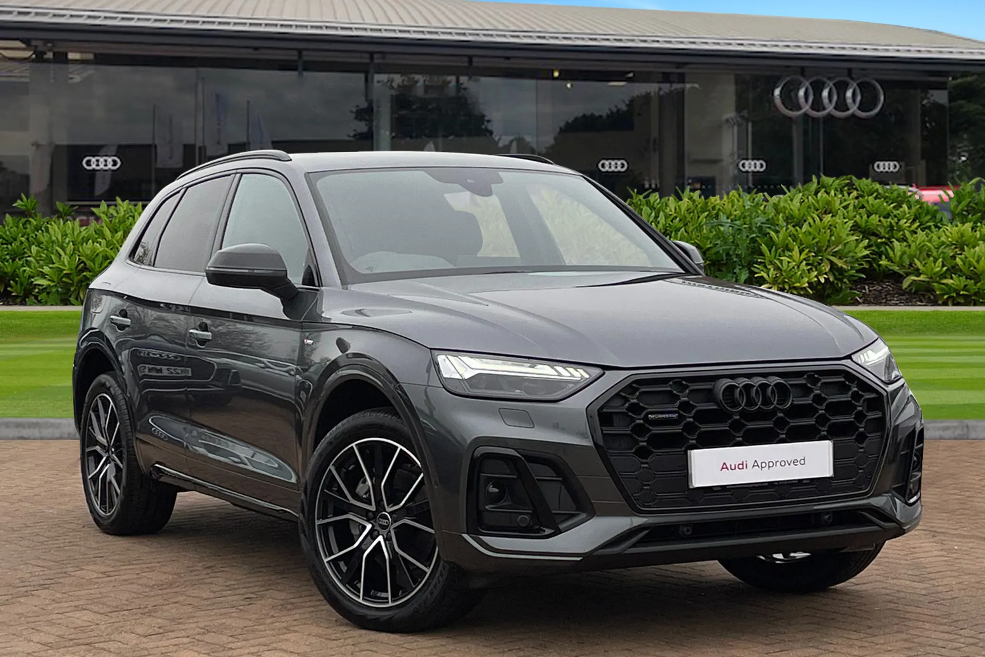 BJ74LRX Audi Q5 Black Edition 40 TDI quattro 204 PS S tronic in stock at Stafford Audi