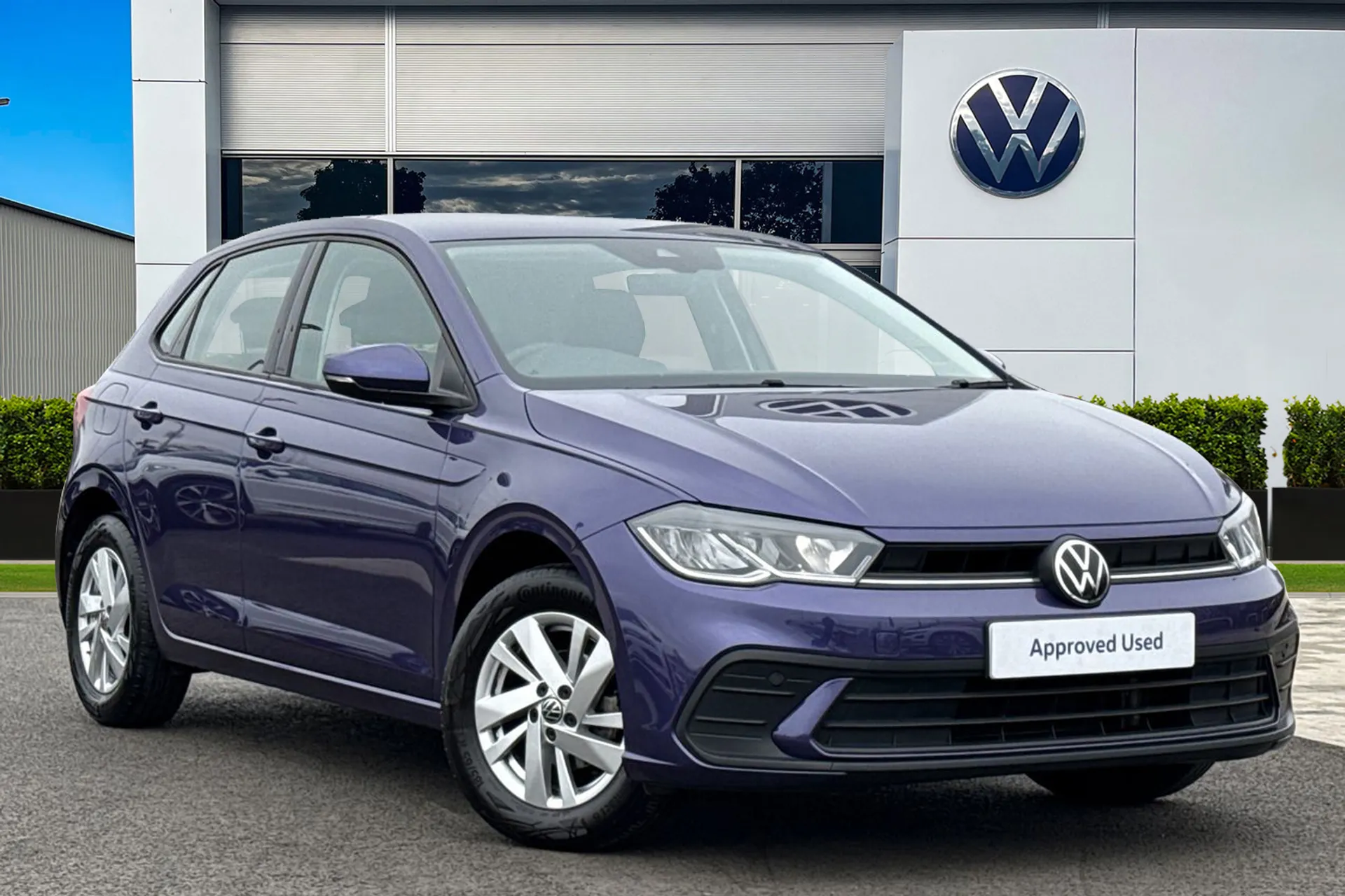 DY22PXR Volkswagen Polo MK6 Facelift (2021) 1.0 80PS Life in stock at ...