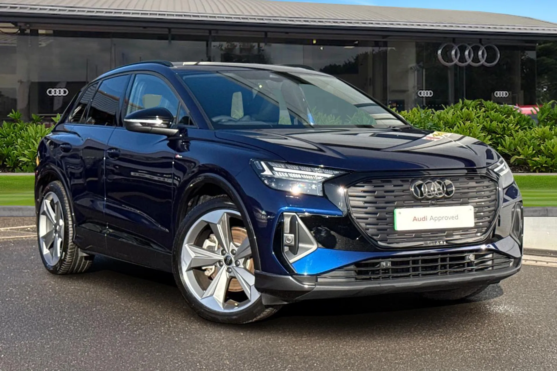 KS74FLB Audi Q4 e-tron 45 Black Edition Auto quattro 5dr 82kWh in stock ...