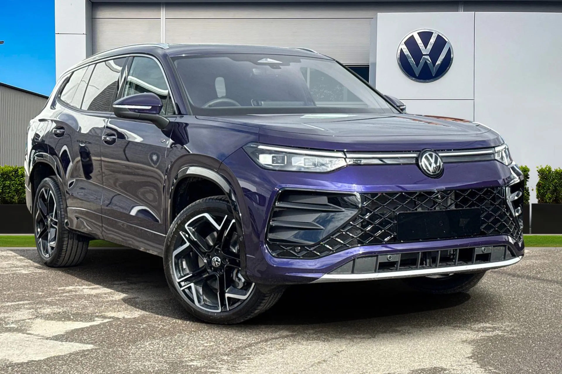 Volkswagen Tayron 1.5 TSI eHybrid 19.7kWh R-Line DSG Euro 6 (s/s) 5dr ...