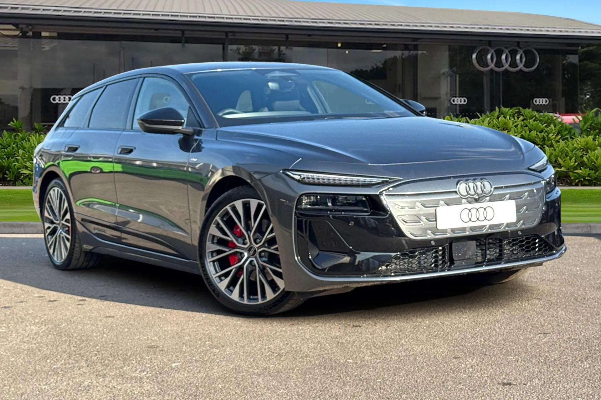 Audi A6 E-Tron Avant 100kWh Performance Edition 1 Auto 5dr in stock at ...
