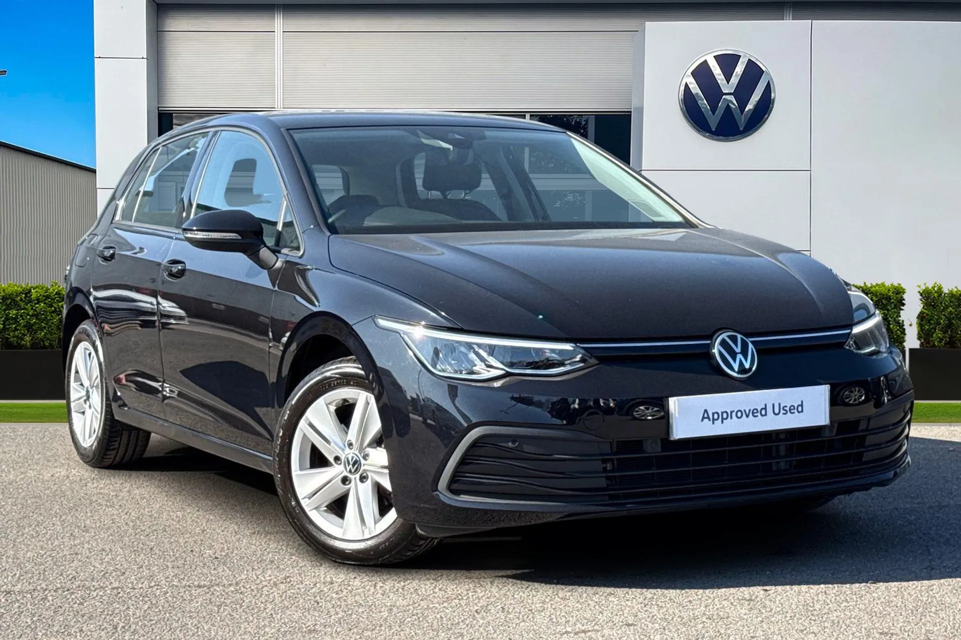 DF70WWT Volkswagen Golf 1.0 eTSI 110ps Life EVO DSG in stock at Wrexham ...