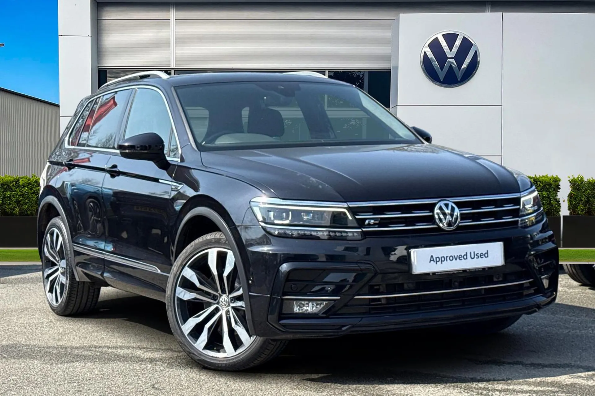 KP69BZB Volkswagen Tiguan 2.0BiTDI (240ps) R-Line Tech SCR 4M DSG ...