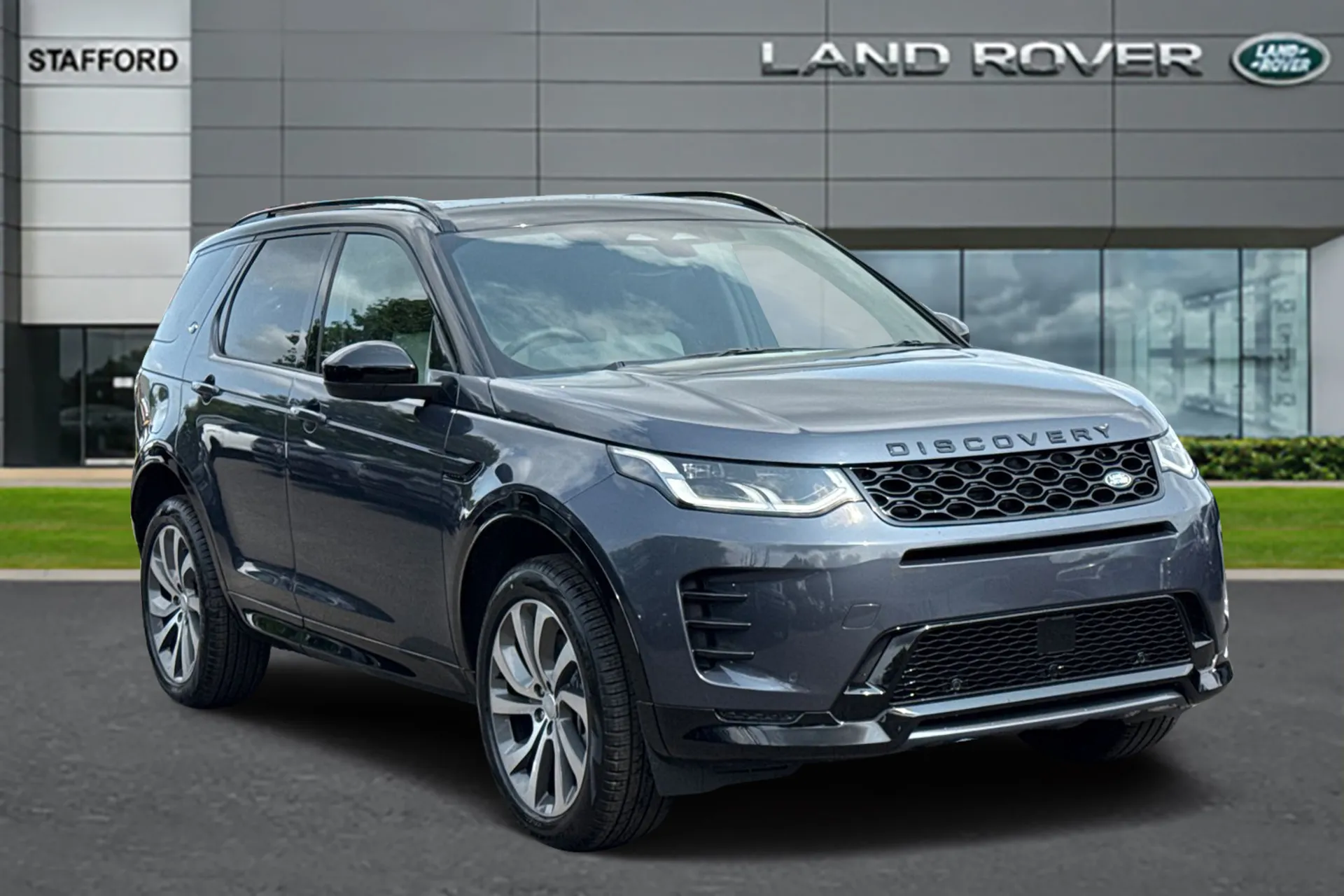 Land Rover Discovery Sport 2.0 D200 MHEV Dynamic SE Auto 4WD Euro 6 (s ...