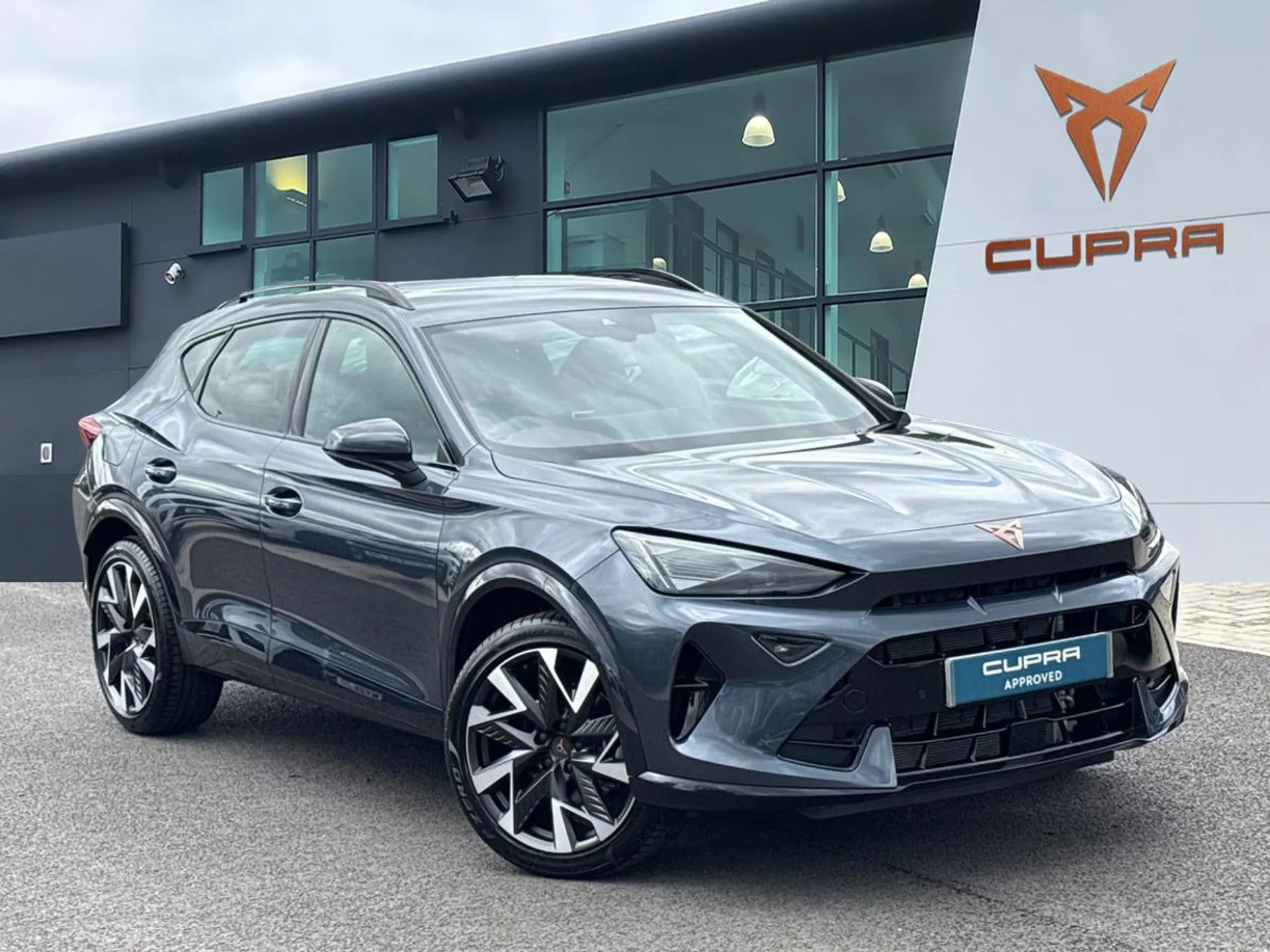 KY25JYW CUPRA Formentor 1.5 e-HYBRID (204ps) V2 DSG, **VAT QUAL, DELIVERY MILEAGE** in stock at ...