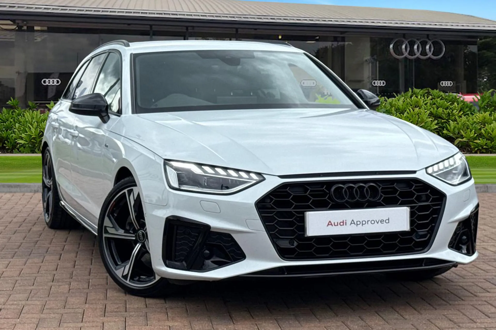 DE74FPN Audi A4 Avant Avant Black Edition 35 TDI 163 PS S tronic in stock at Stafford Audi