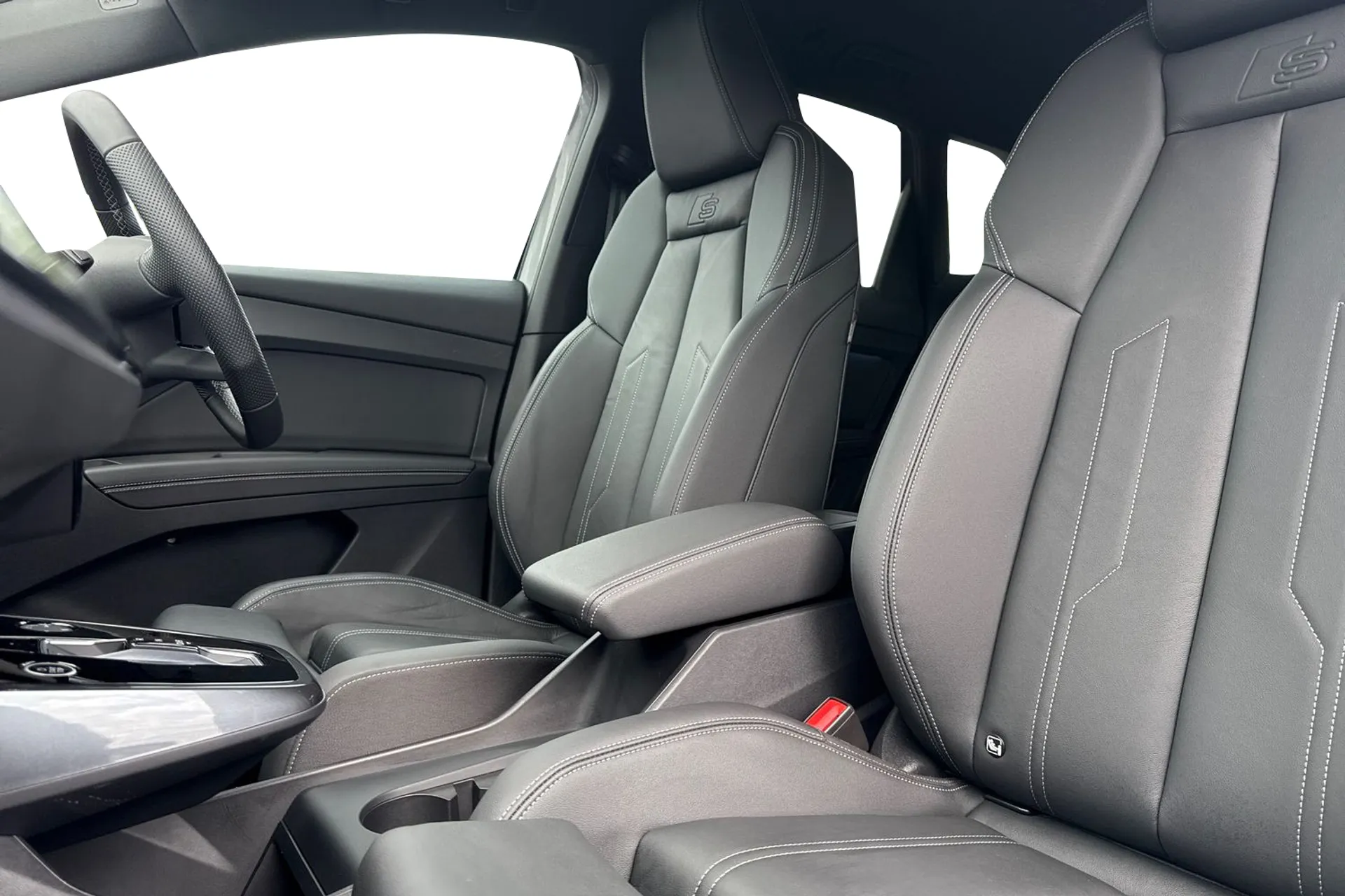 KT74REU Audi Q4 e-tron 125kW 35 55kWh S Line 5dr Auto [Leather] in ...