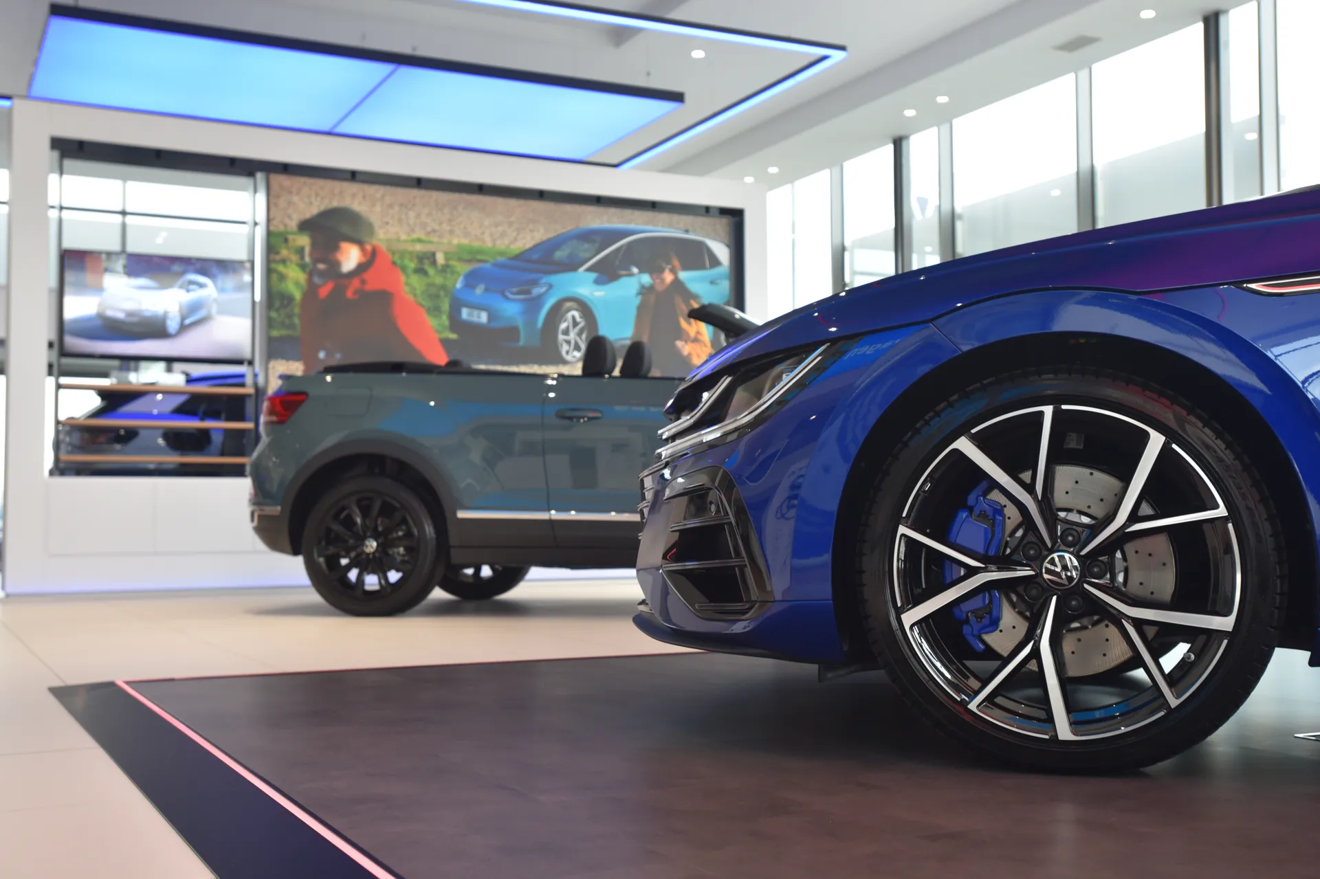 AU24XDV Volkswagen Golf 2.0 TSI GTI 5dr DSG **19' ESTORIL ALLOYS** in ...