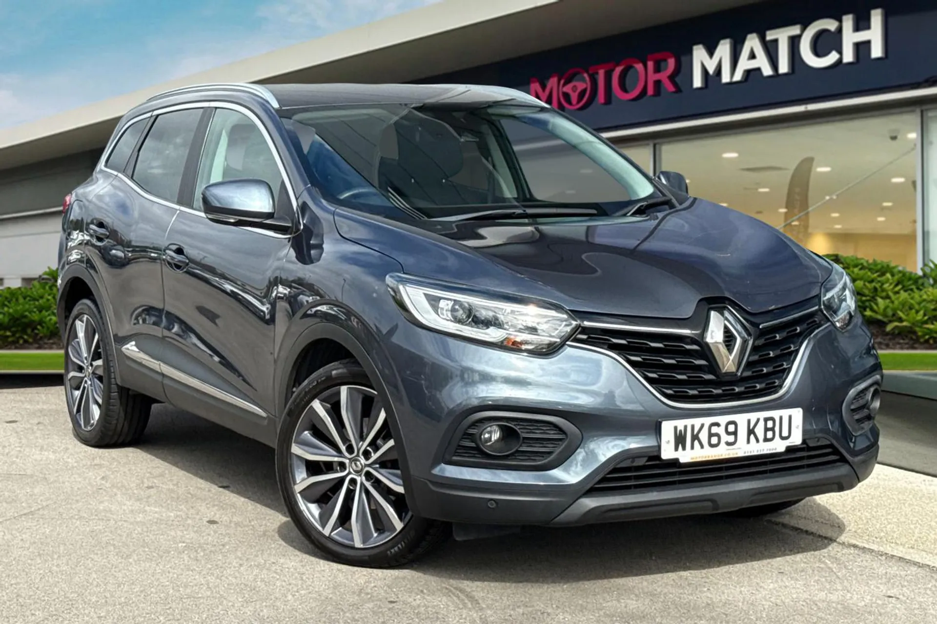 WK69KBU Renault Kadjar 1.3 TCe Iconic EDC Euro 6 (s/s) 5dr in stock at ...