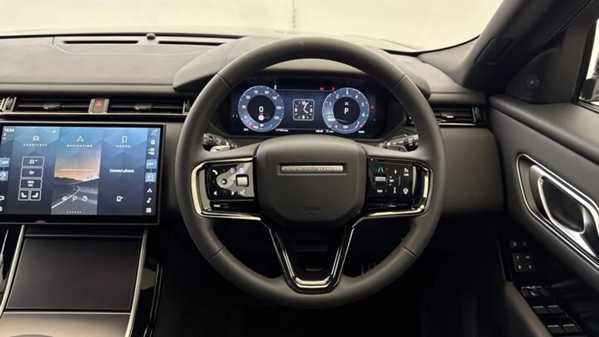 KR25ZWN Land Rover Range Rover Velar 2.0 P400e 19.2kWh Dynamic SE Auto 4WD Euro 6 (s/s) 5dr in ...