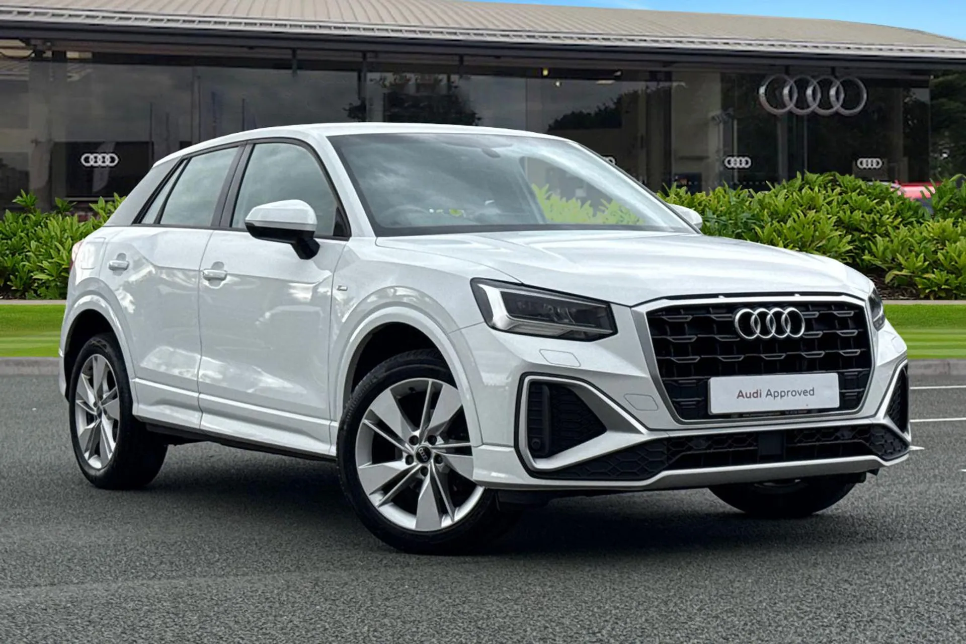 DX72WVR Audi Q2 S line 35 TFSI 150 PS 6-speed in stock at Stoke Audi