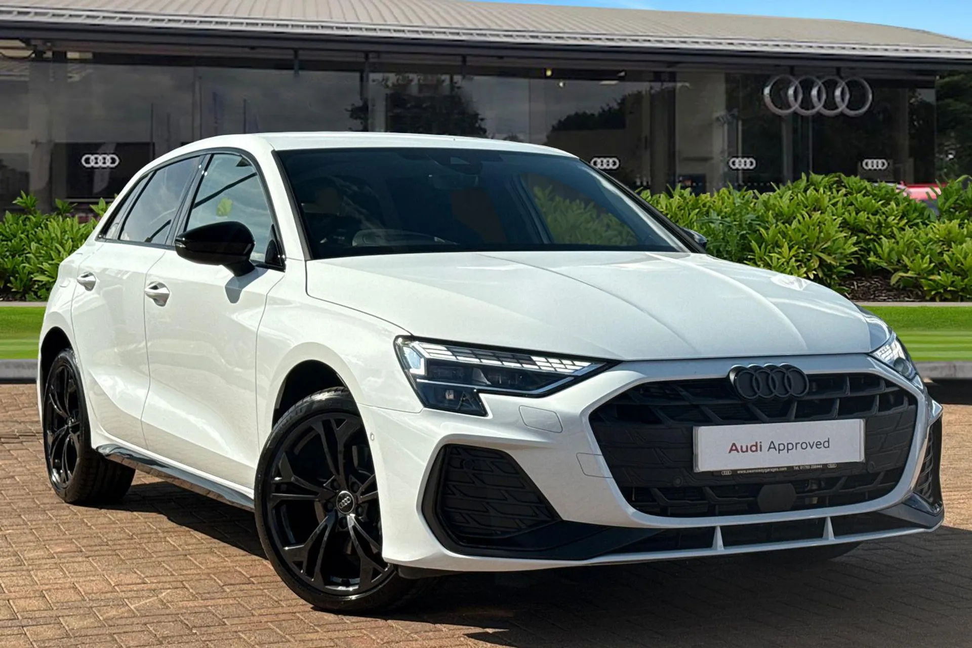 KP74DBY Audi A3 Black Edition 40 TFSI e 204 PS S tronic in stock at ...