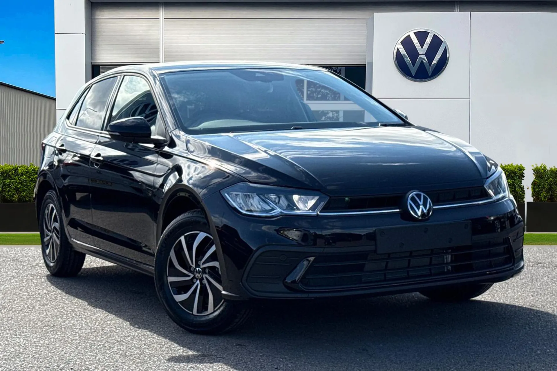 Volkswagen Polo 1.0 EVO Life Euro 6 (s/s) 5dr in stock at Wrexham ...