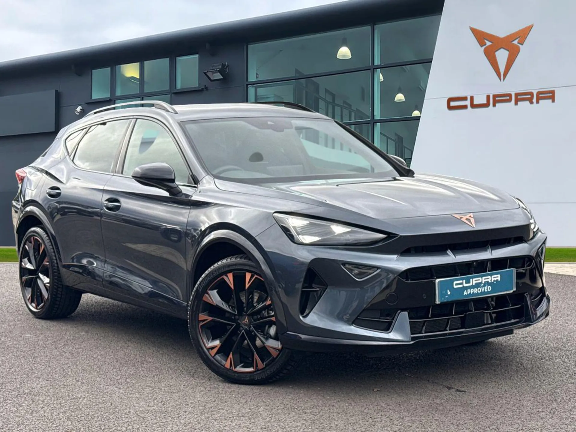 KW74NUM CUPRA Formentor CUPRA Formentor V3 1.5 e-HYBRID DSG-auto 204 6 ...