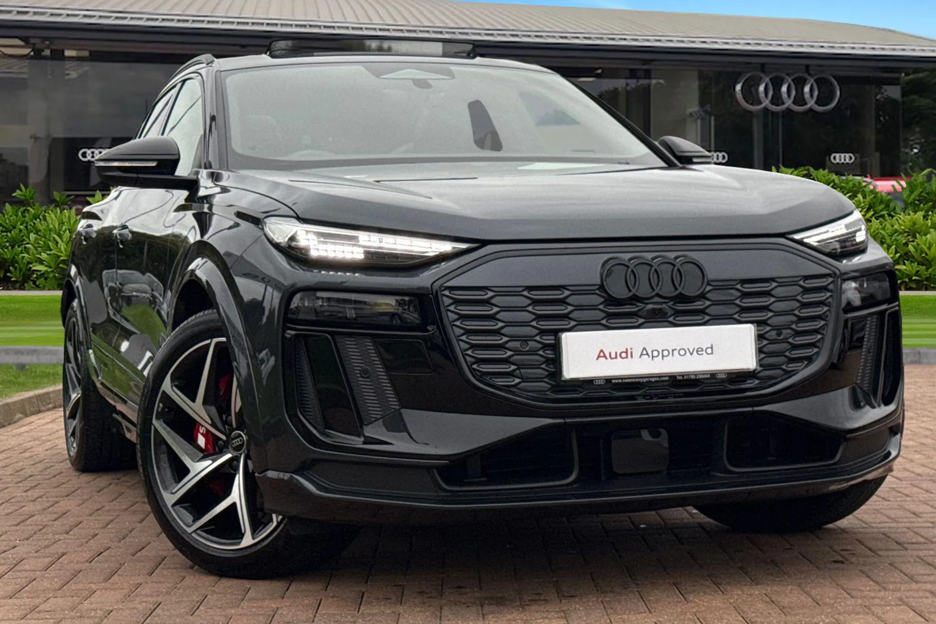 KT74OJB Audi Sq6 E-Tron SQ6 SUV Edition 1 e-tron 360,00 kW in stock at ...