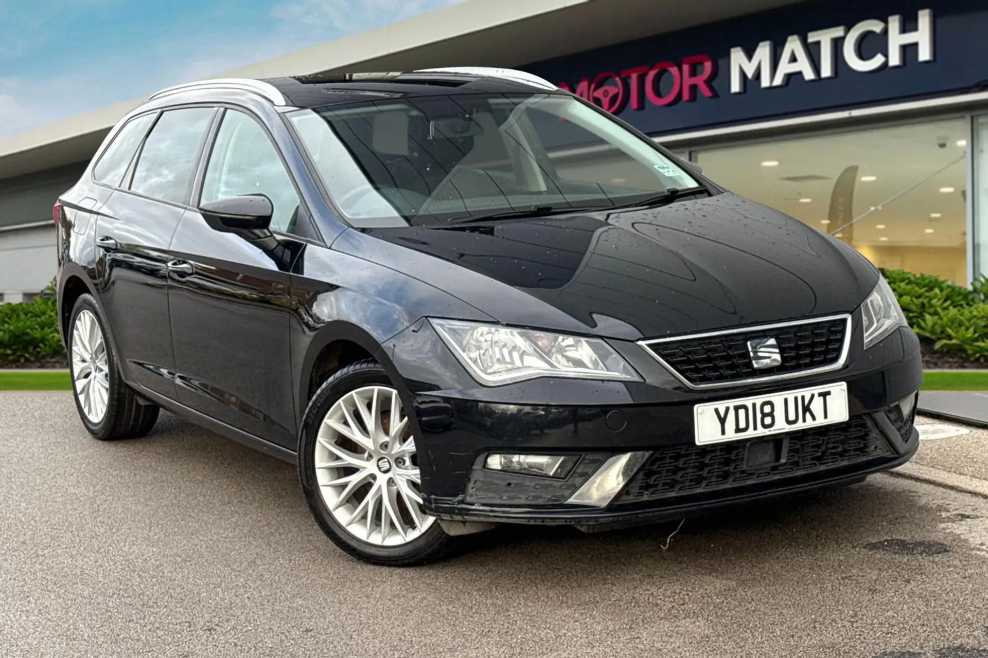 YD18UKT SEAT Leon 1.2 TSI SE Dynamic Technology ST Euro 6 (s/s) 5dr in ...