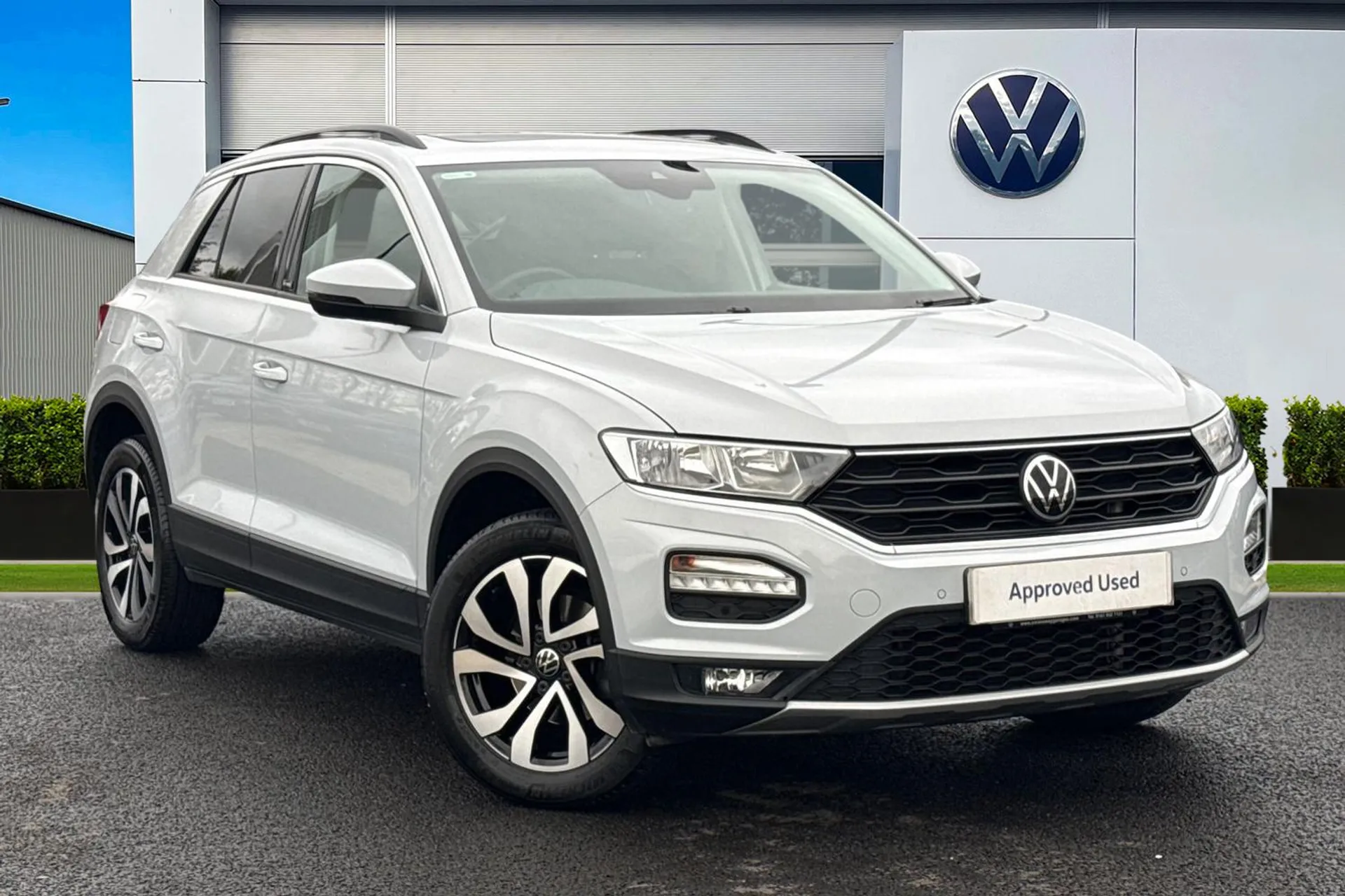 MK71KZP Volkswagen T-Roc 1.5 TSI EVO Active 5dr DSG **PANORMAIC SUNROOF ...