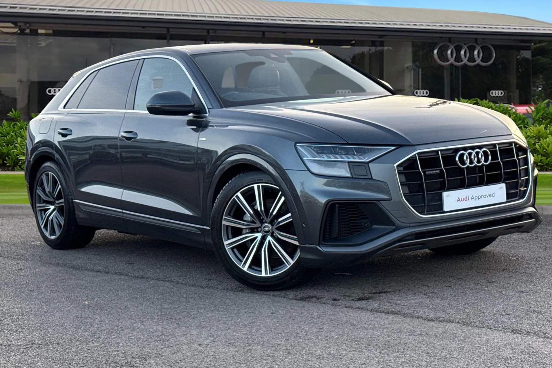 GX72DZG Audi Q8 S line 55 TFSI quattro 340 PS tiptronic in stock at ...