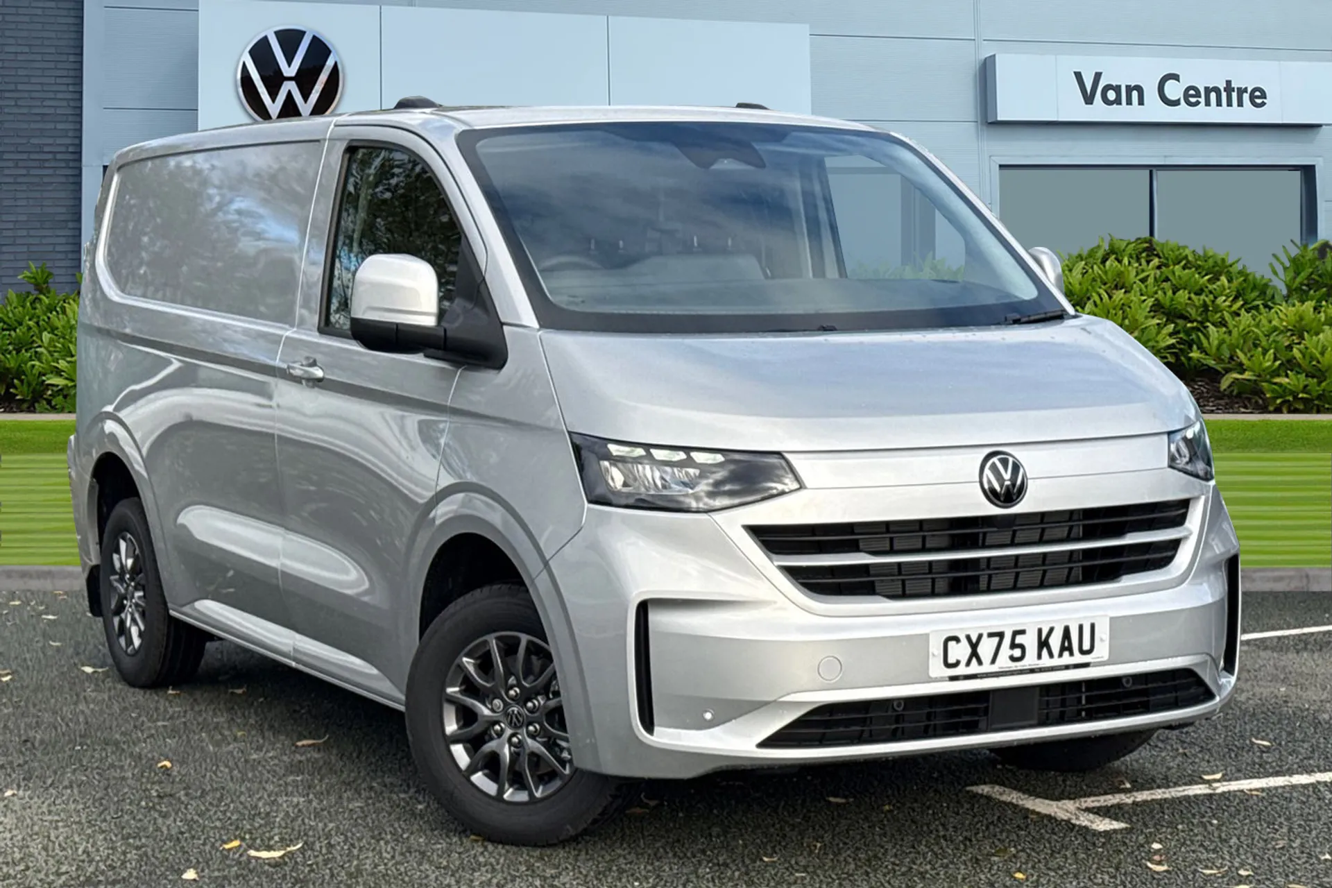 CX75KAU Volkswagen Transporter 2.0 TDI T28 Commerce Plus Panel Van 5dr Diesel Manual FWD SWB ...