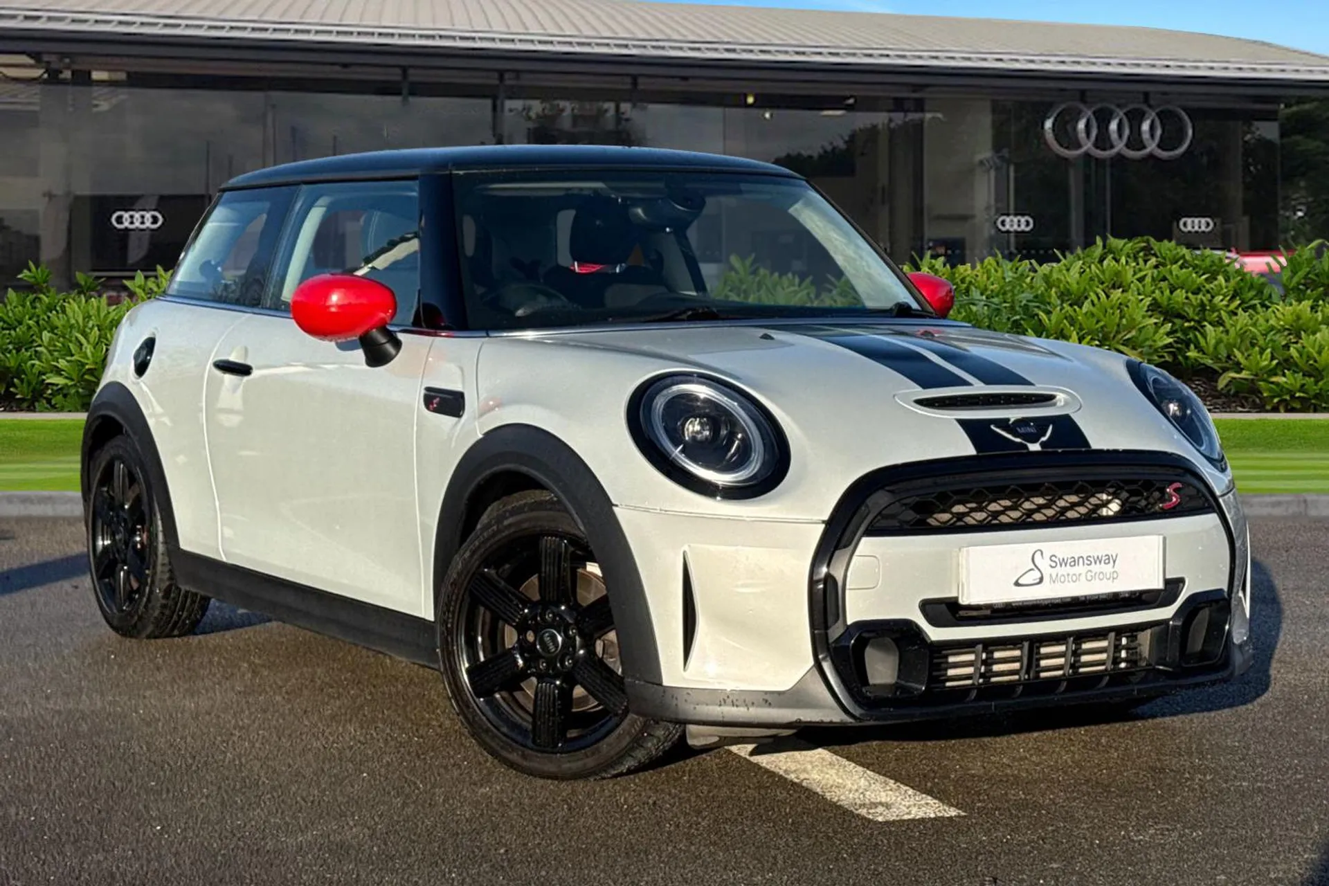 BU21FFL Mini Hatch 2.0 Cooper S Classic Euro 6 (s/s) 3dr in stock at ...