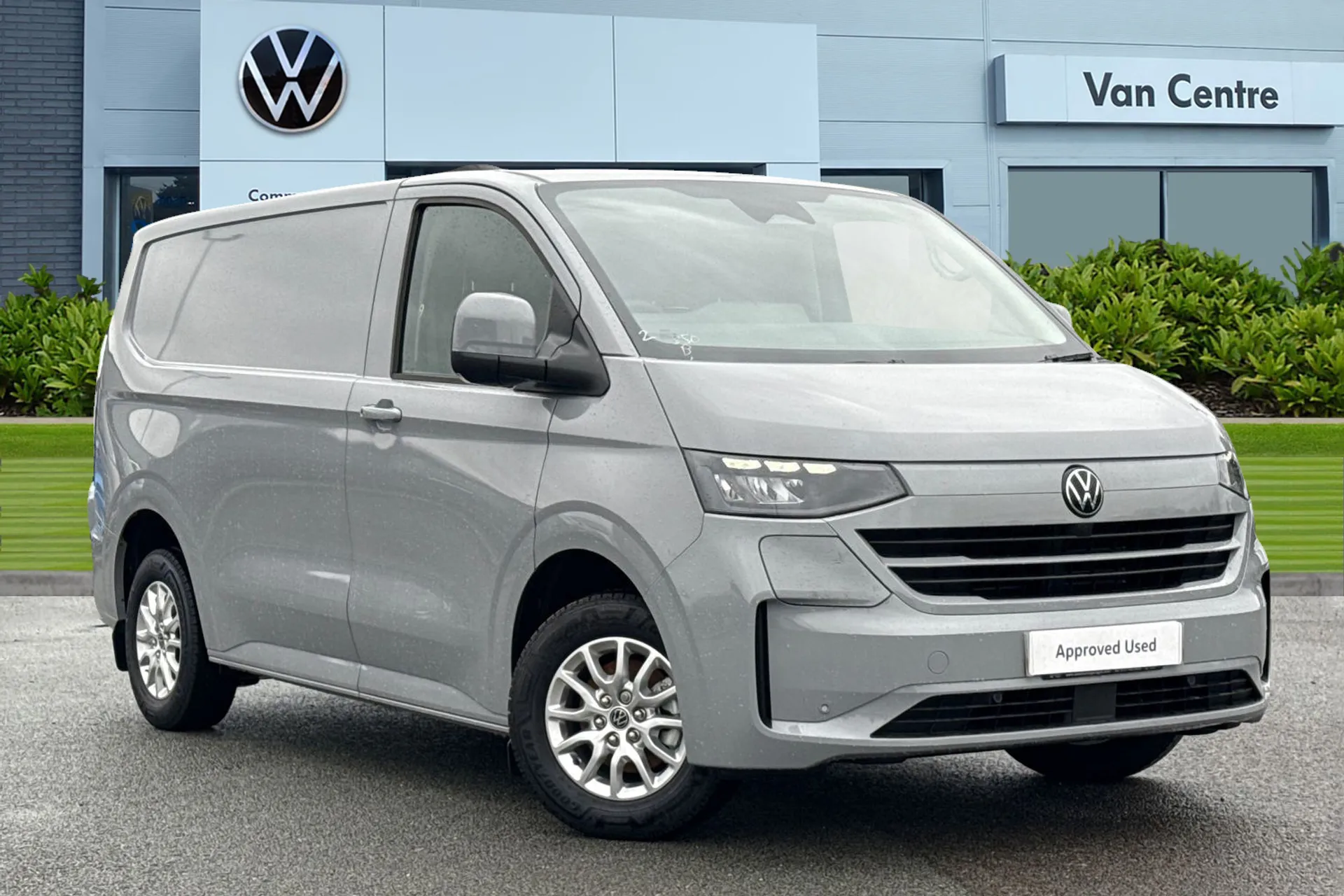 DF25FVW Volkswagen Transporter 160kW 65kWh Commerce Pro Van Auto in ...