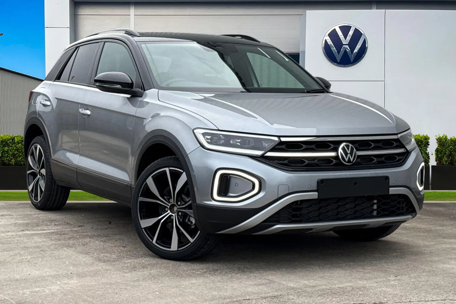 Volkswagen T-Roc 1.5 TSI Style Design 5dr DSG in stock at Crewe ...