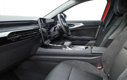 Renault Austral techno E-Tech full hybrid 200 Offers from Holdcroft ...