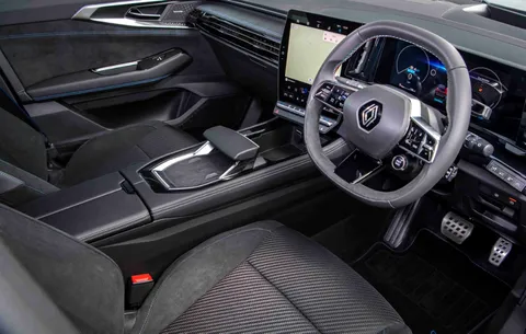 Renault Austral techno E-Tech full hybrid 200 Offers from Holdcroft ...