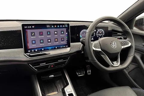 KY75ADV Volkswagen Passat 1.5 eTSI R-Line 5dr DSG⭐Tow Bar, Leather, Pan ...