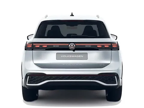 Volkswagen Tiguan 2.0 TDI R-Line DSG Euro 6 (s/s) 5dr in stock at Crewe ...