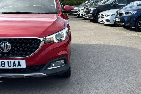 DT18UAA MG Mg Zs 1.5 VTi-TECH Exclusive Euro 6 (s/s) 5dr in stock at Motor Match Crewe