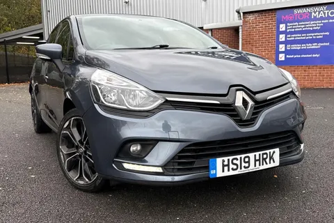 HS19HRK Renault Clio 0.9 TCE 90 Iconic 5dr in stock at Motor Match Bolton