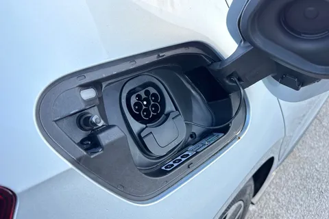 Volkswagen ID.3 Pro 59kWh Match Auto 5dr in stock at Wrexham Volkswagen ...